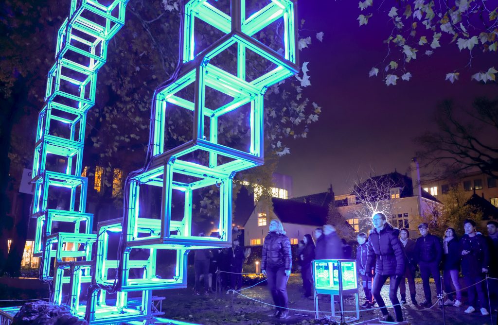 The GLOW festival – turning movement into light - Blog for mechanical ...