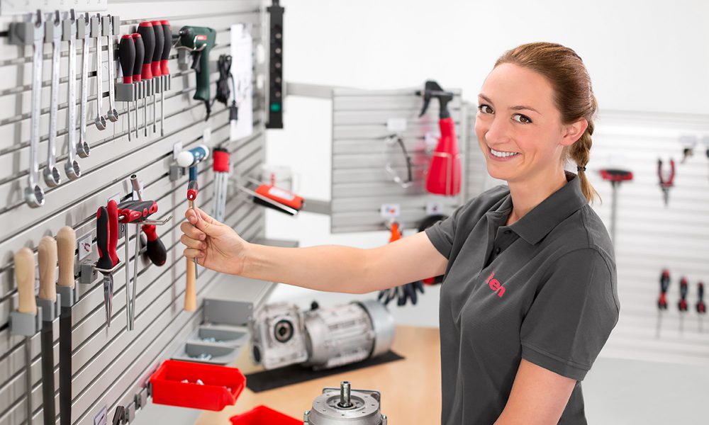 Working ergonomically using the item toolpanel® System - Blog for ...