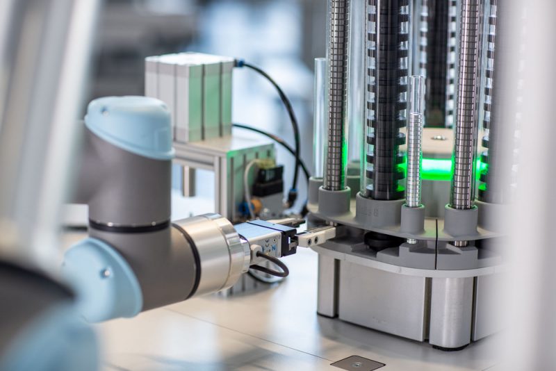 Robotics applications – assembly and sorting - item Blog