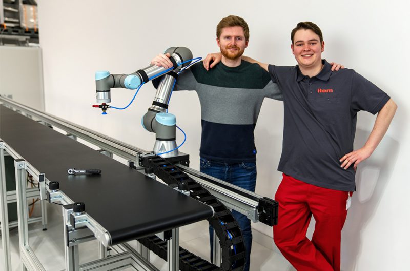 Robot with seventh axis in spectacular practical project - Blog for ...