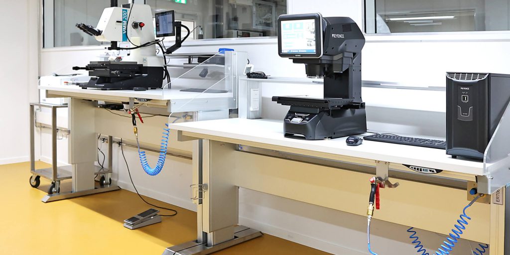 Ergonomic and stable height-adjustable work bench systems for sensitive ...