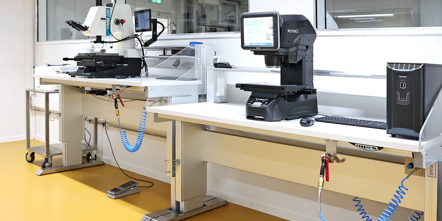 Ergonomic and stable height-adjustable work bench systems for sensitive ...